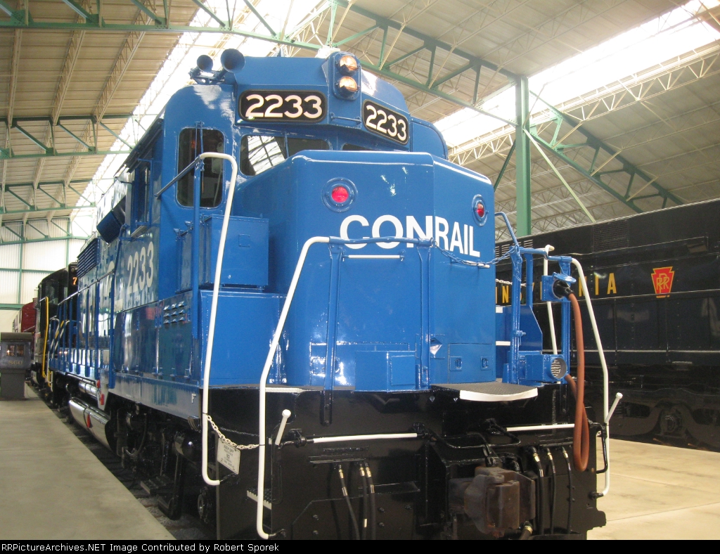 Conrail GP30 #2233
